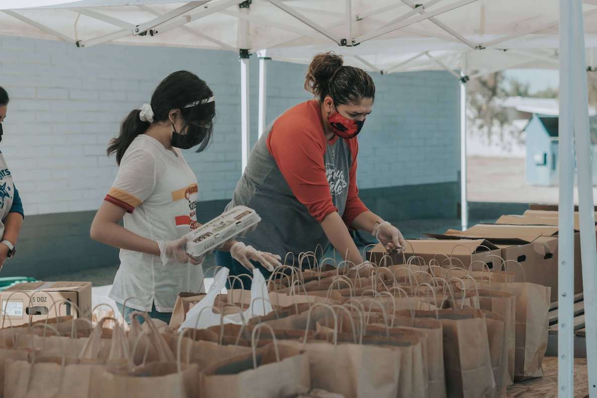 15+ ways to help the homeless in Philly find food and shelter this year