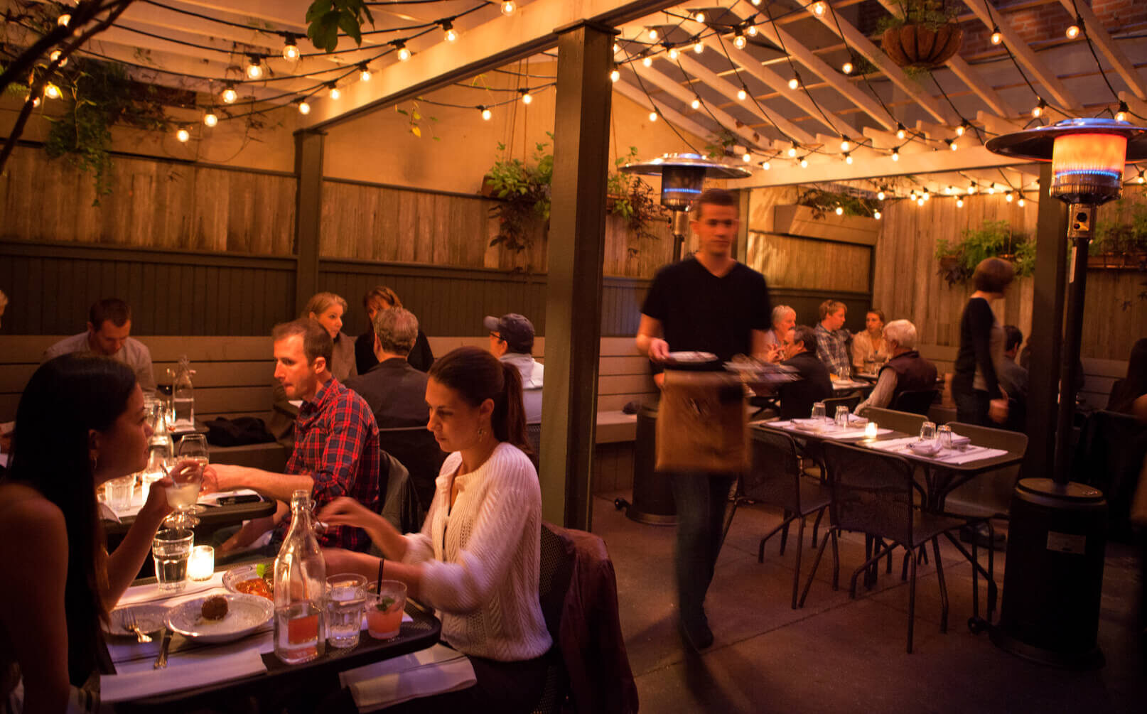 33 Beautiful Spots for Outdoor Dining in Philadelphia