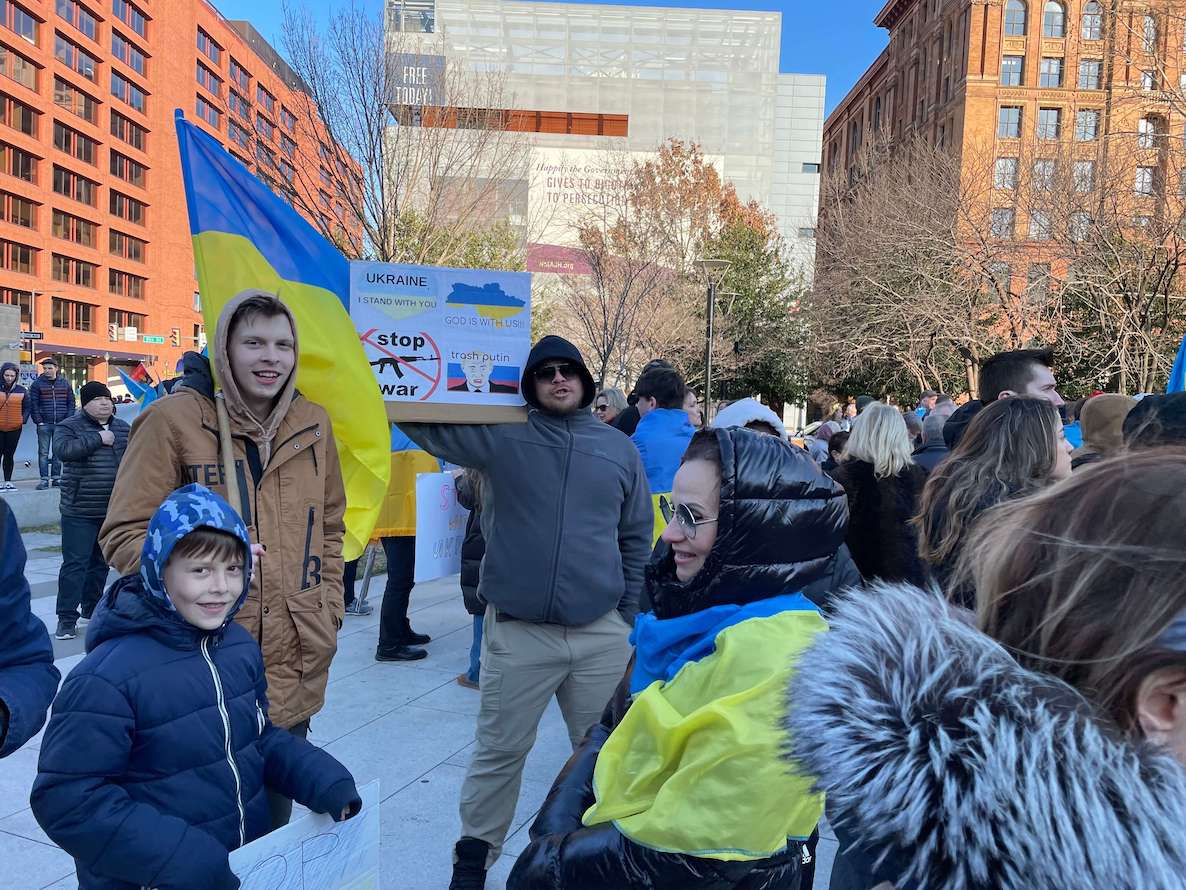 10+ ways to help Ukraine — including worthy causes to donate to